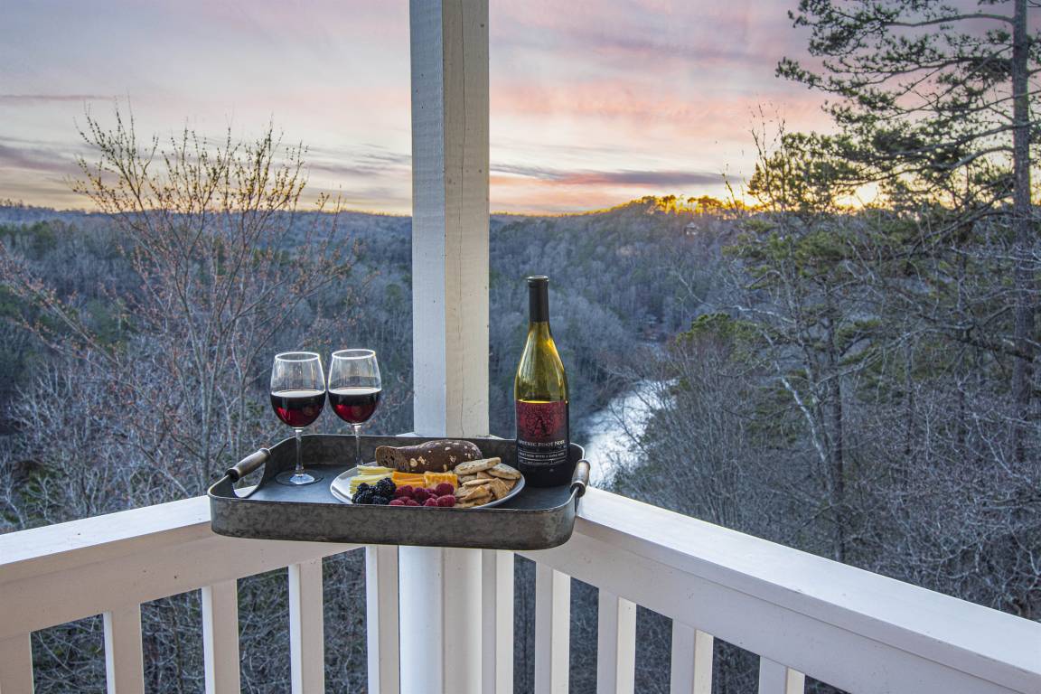 325 M² House ∙ 4 Bedrooms ∙ 15 Guests - Ellijay, GA