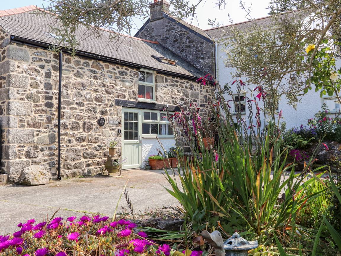 Cottage ∙ 2 Bedrooms ∙ 4 Guests - Coverack