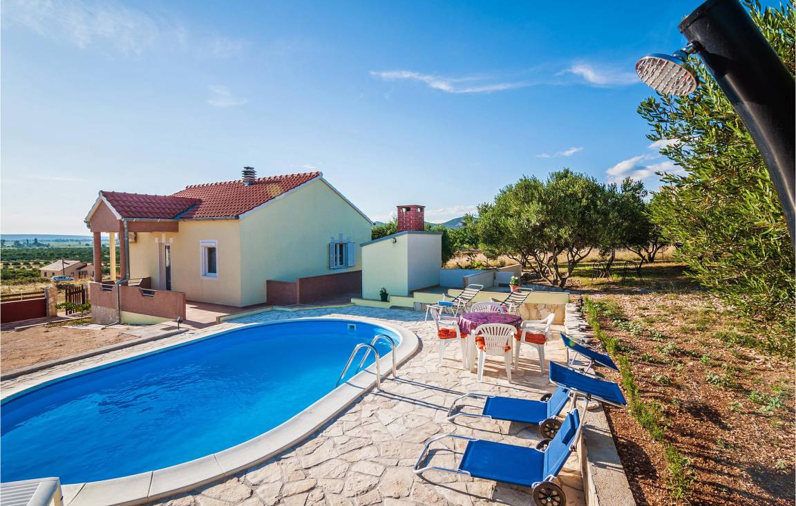 58 M² Ferienhaus ∙ 2 Schlafzimmer ∙ 6 Gäste - Biograd na Moru