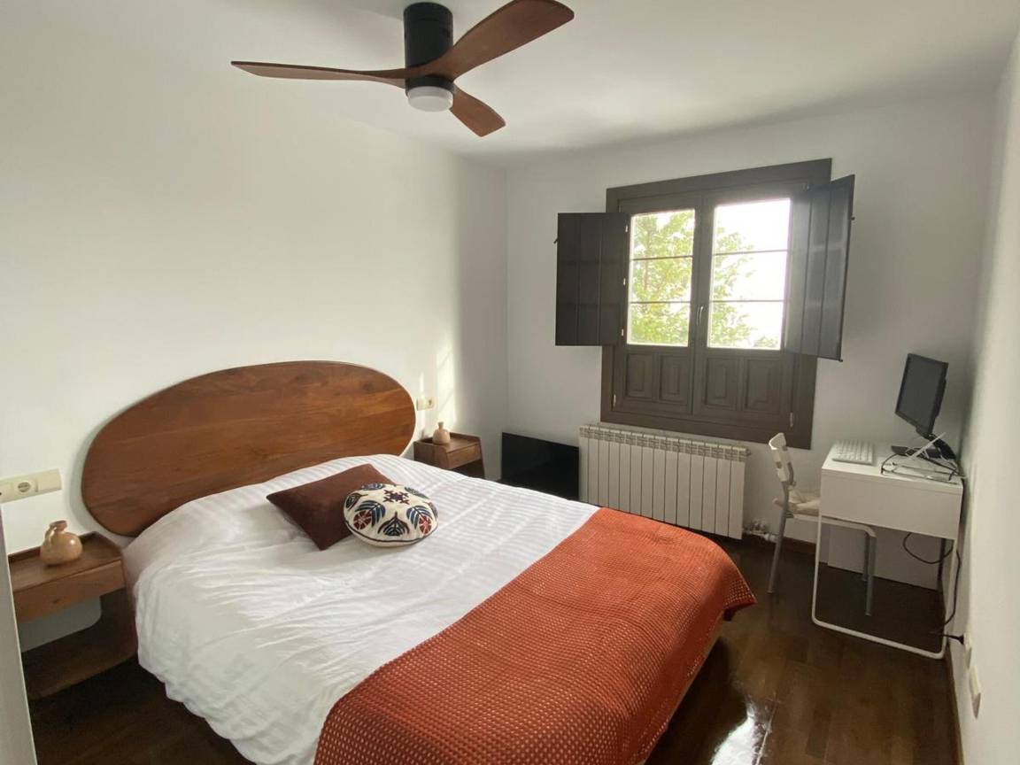 65 M² Ferienwohnung ∙ 2 Schlafzimmer ∙ 6 Gäste - Jaca