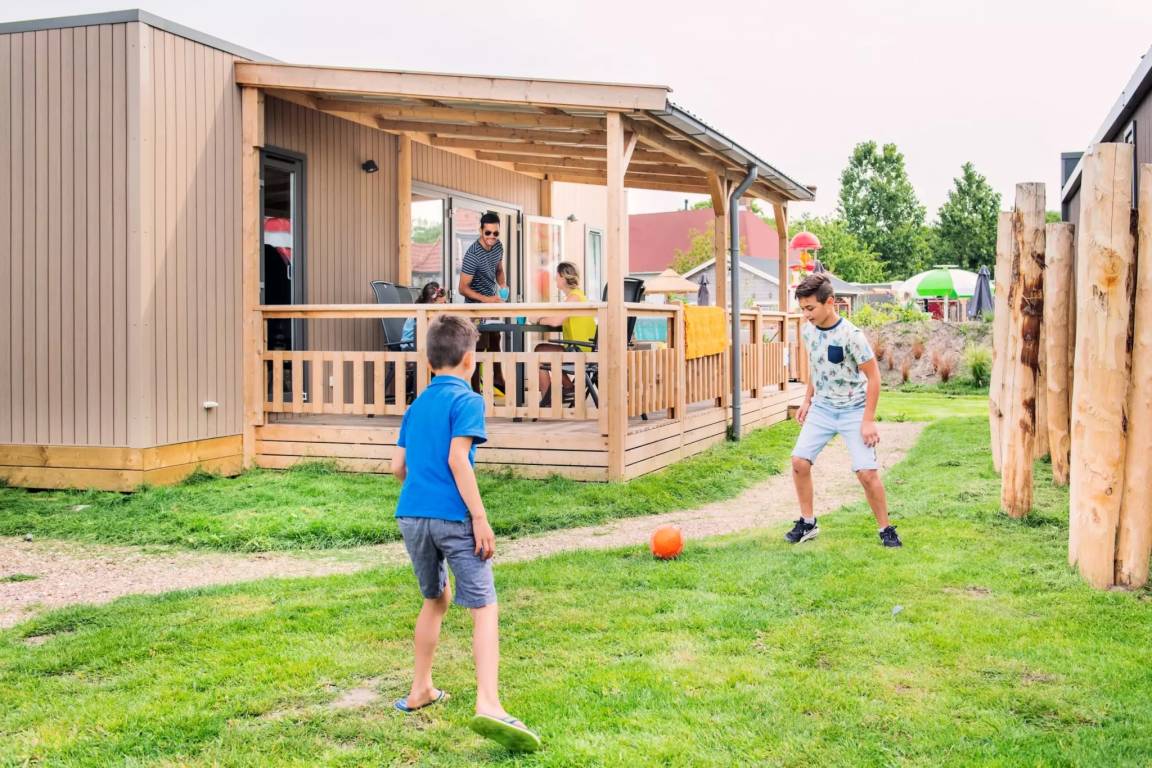 Caravan ∙ 3 Bedrooms ∙ 6 Guests - Ouddorp