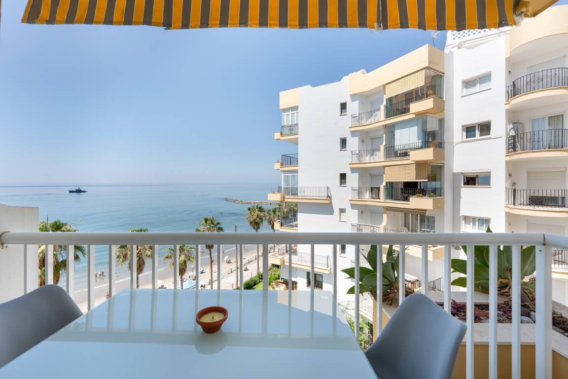 100 M² Apartamento ∙ 2 Habitaciones ∙ 4 Huéspedes - Ojén