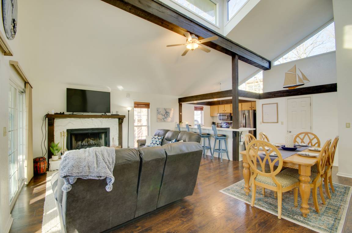 184 M² Huis ∙ 3 Slaapkamers ∙ 14 Gasten - Missouri