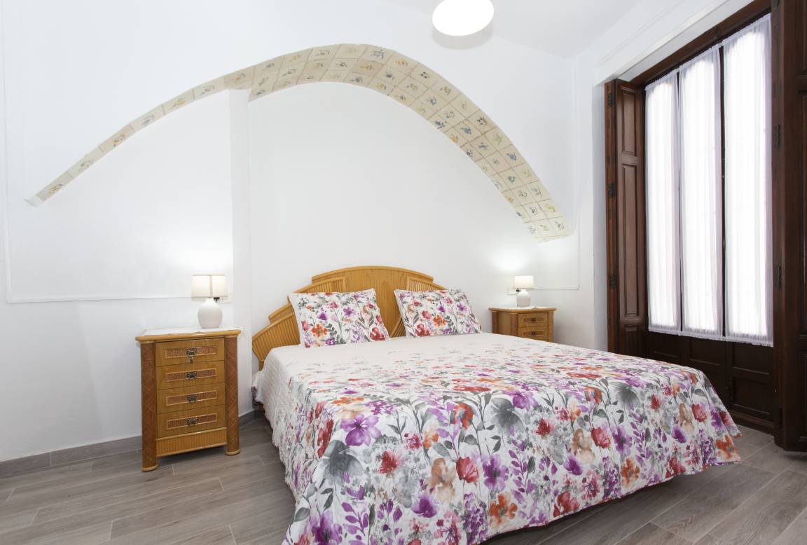 72 M² Ferienwohnung ∙ 2 Schlafzimmer ∙ 4 Gäste - Pego