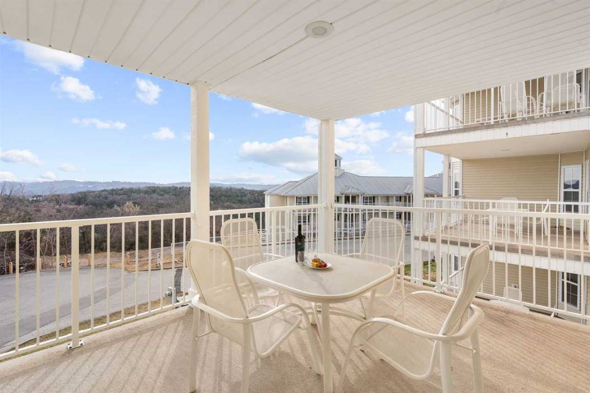 Chalet ∙ 2 Bedrooms ∙ 4 Guests - Coney Island, MO