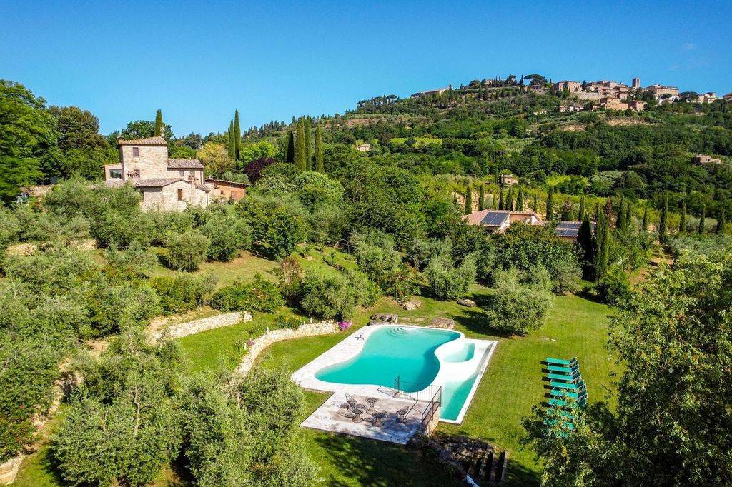 500 M² Villa ∙ 7 Bedrooms ∙ 16 Guests - Montepulciano