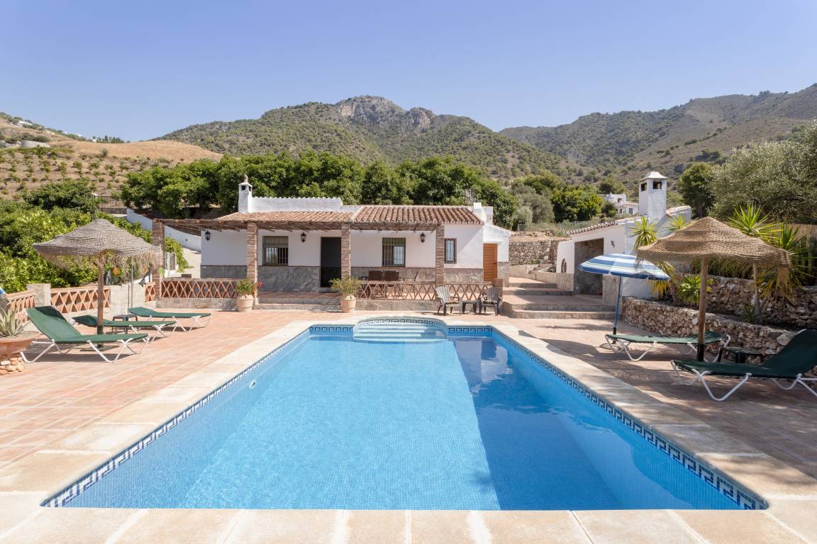 95 M² House ∙ 3 Bedrooms ∙ 6 Guests - Frigiliana