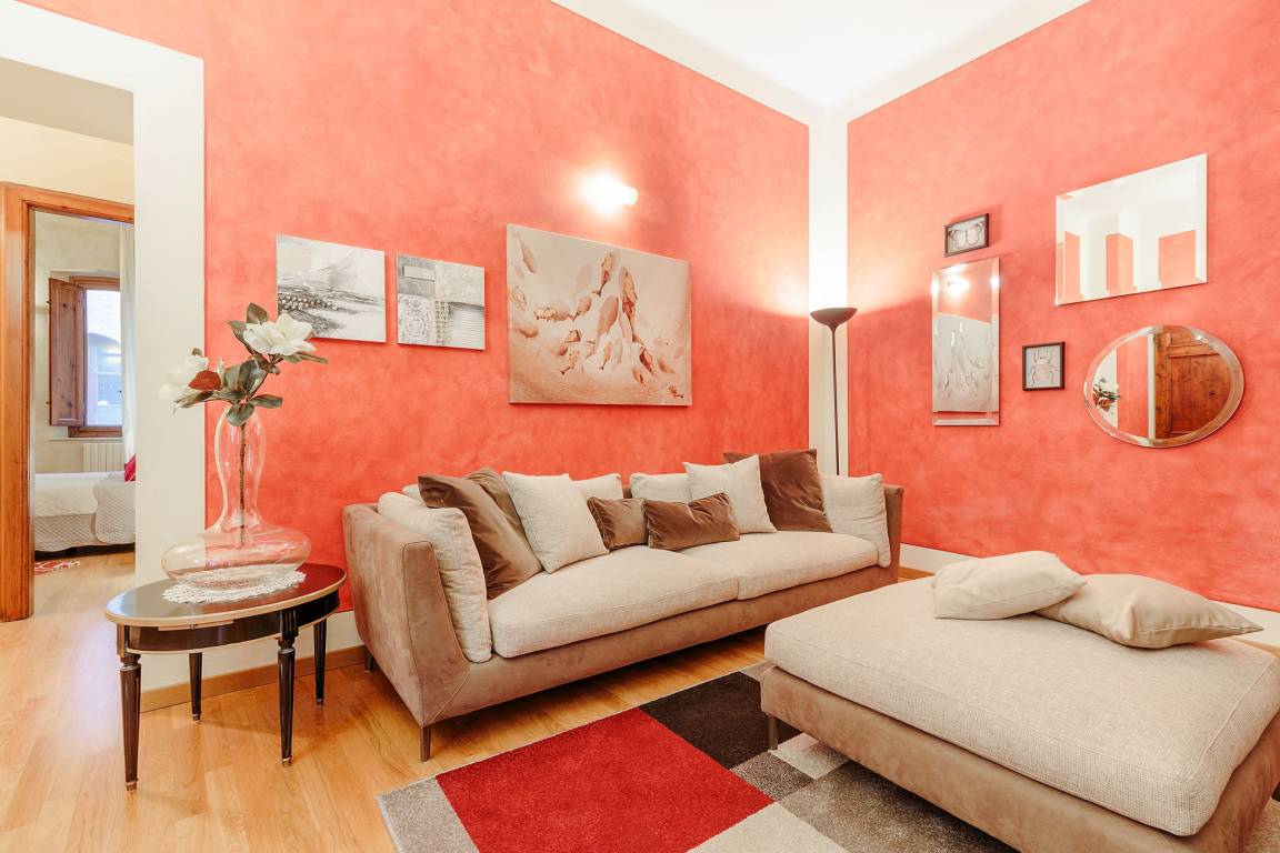 110 M² Apartment ∙ 3 Bedrooms ∙ 6 Guests - Lucca