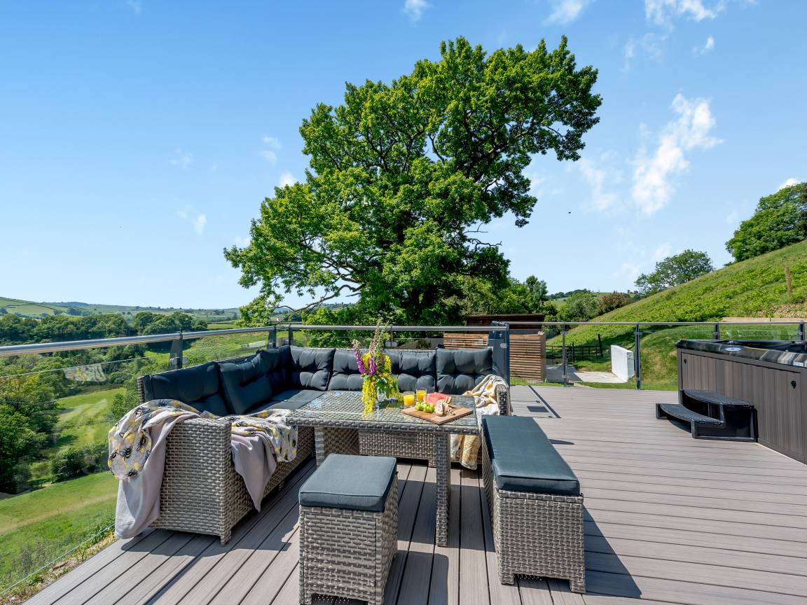 Cottage ∙ 5 Bedrooms ∙ 10 Guests - Lampeter