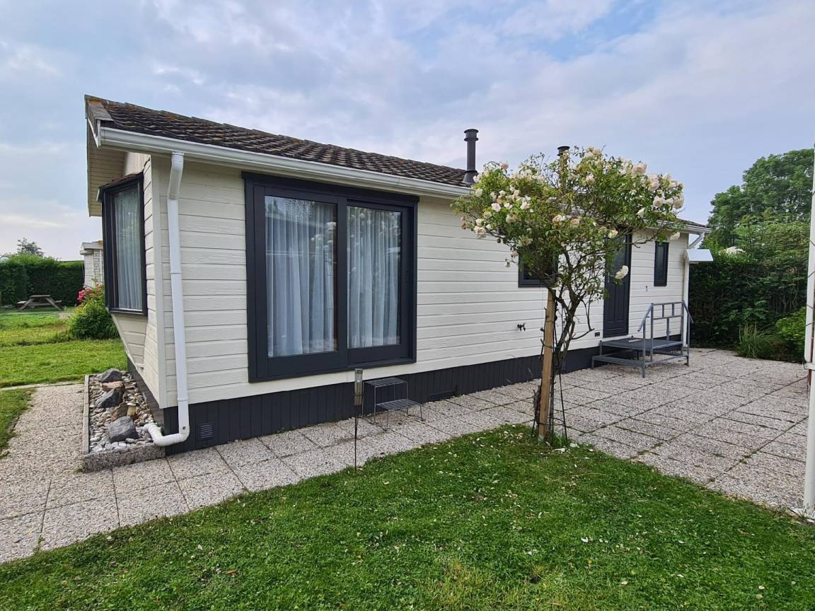 35 M² Ferienhaus ∙ 2 Schlafzimmer ∙ 4 Gäste - Kamperland