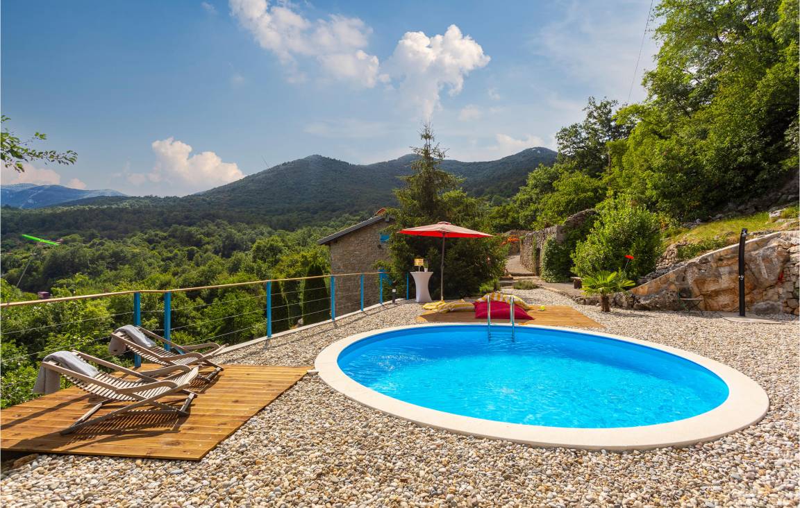 114 M² Ferienhaus ∙ 2 Schlafzimmer ∙ 6 Gäste - Rijeka