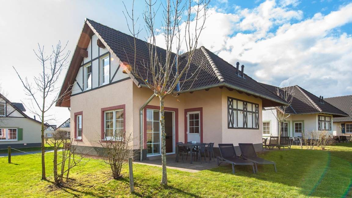 70 M² House ∙ 2 Bedrooms ∙ 4 Guests - Cochem