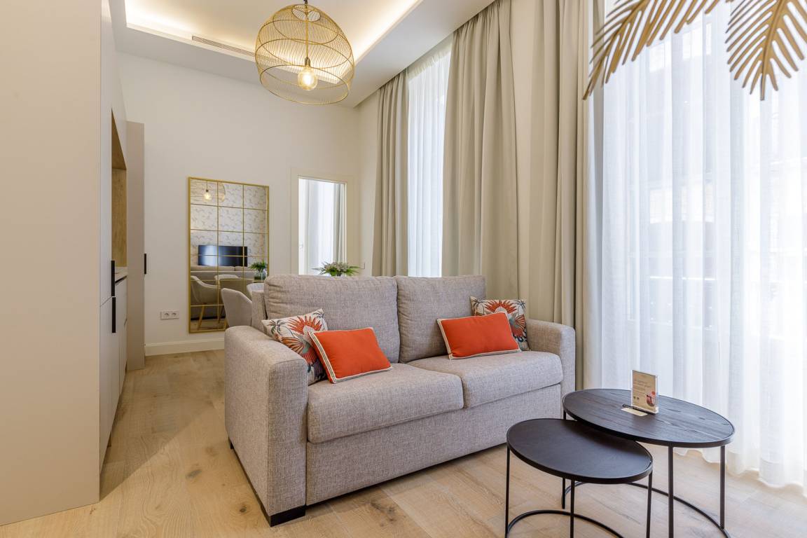 65 M² Ferienwohnung ∙ 2 Schlafzimmer ∙ 6 Gäste - Málaga