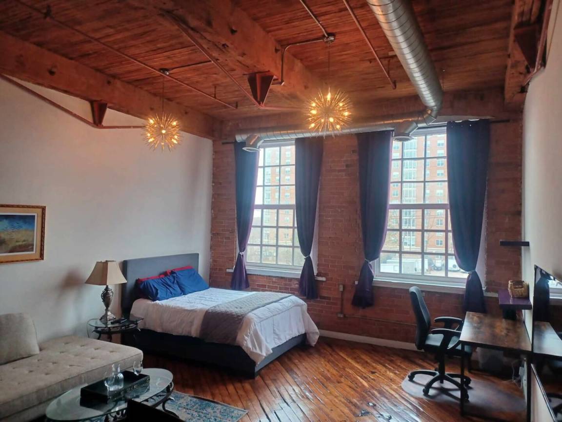 70 M² Loft ∙ 1 Bedroom ∙ 2 Guests - Detroit, MI
