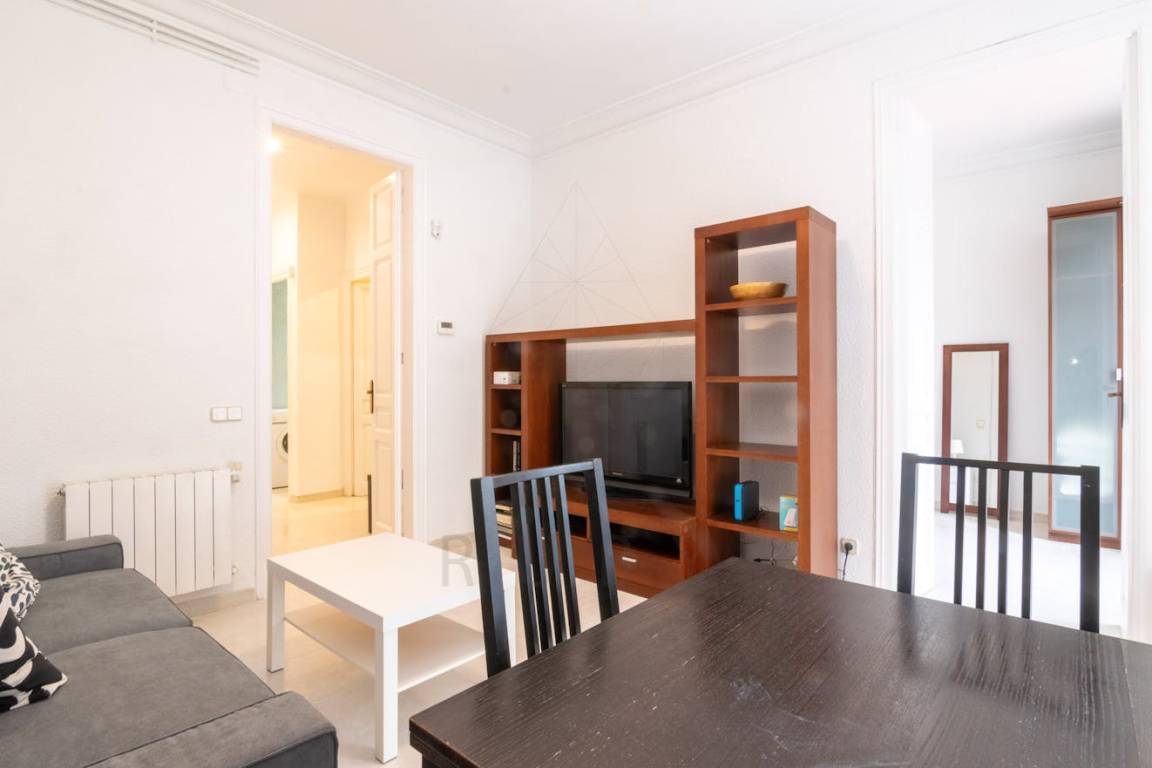 97 M² Ferienwohnung ∙ 3 Schlafzimmer ∙ 5 Gäste - Barcelona
