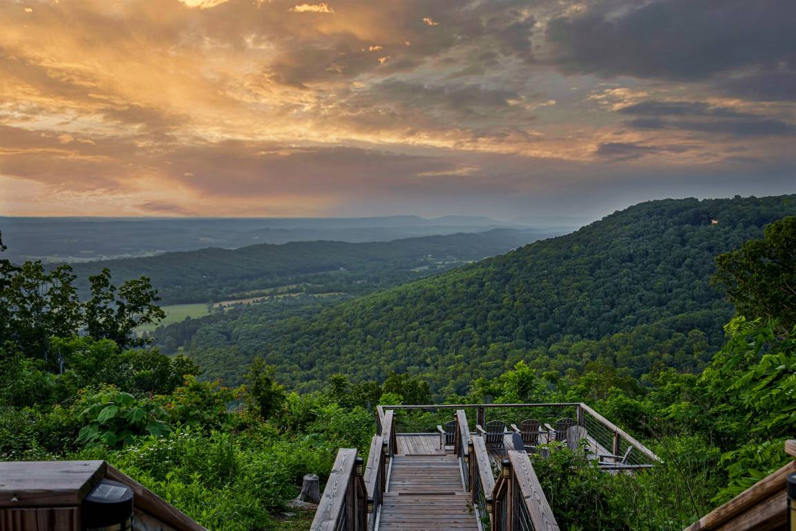 335 M² Lodge ∙ 6 Bedrooms ∙ 18 Guests - Alabama