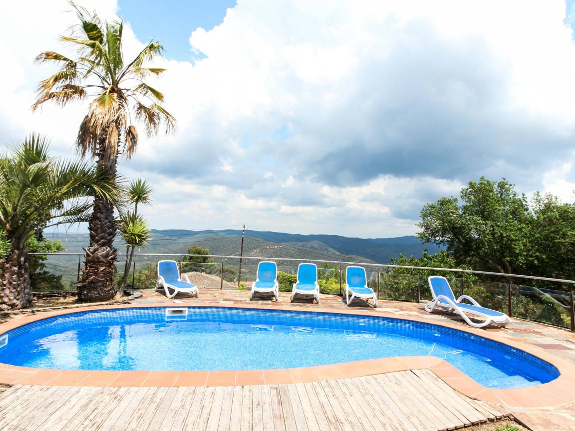 98 M² Villa ∙ 3 Chambres ∙ 6 Personnes - Blanes