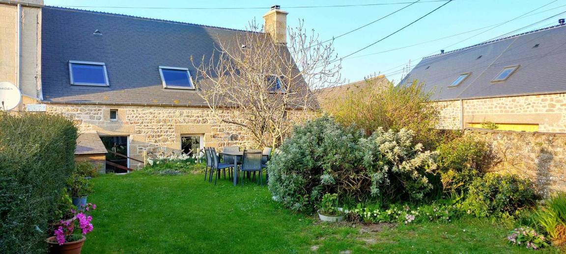 82 M² Gîte ∙ 3 Chambres ∙ 6 Personnes - Cotentin