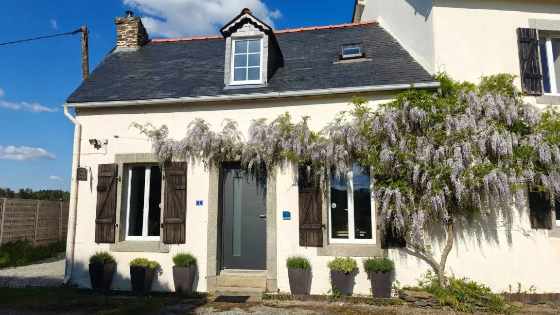 76 M² Casa ∙ 2 Habitaciones ∙ 4 Huéspedes - Châteauneuf-du-Faou