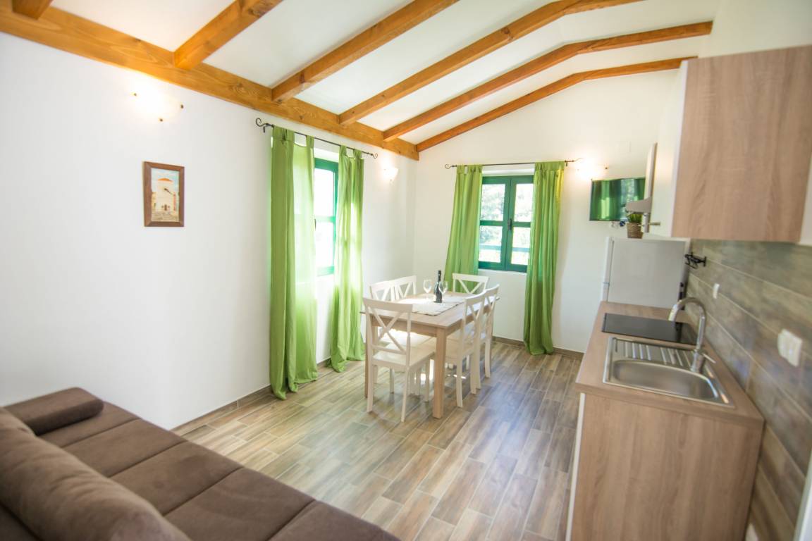 60 M² Apartamento ∙ 2 Habitaciones ∙ 5 Huéspedes - Galešnjak