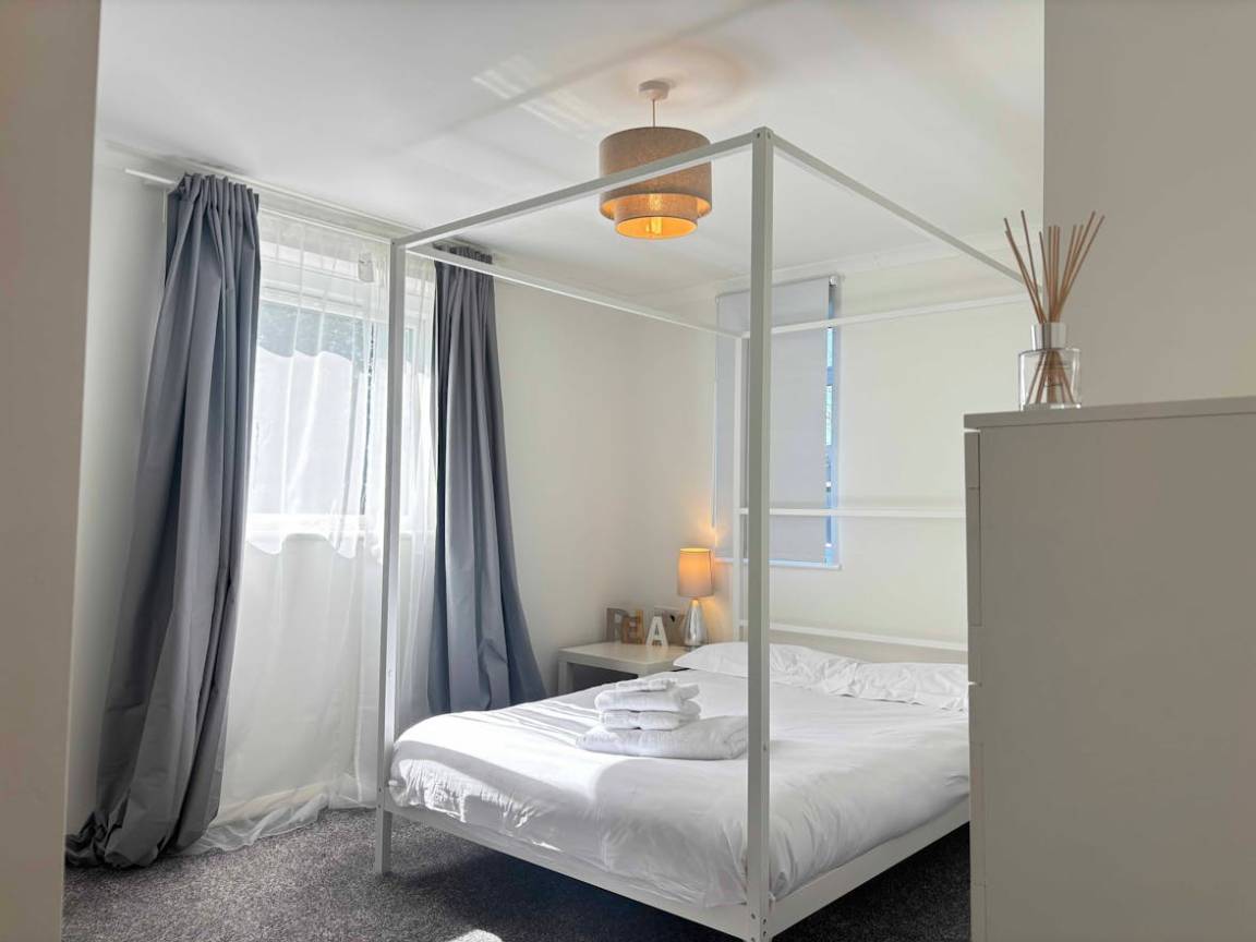 30 M² Apartment ∙ 1 Bedroom ∙ 2 Guests - London Gatwick Airport (LGW)