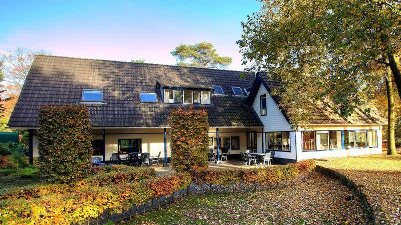 Bungalow ∙ 5 Bedrooms ∙ 12 Guests - Deventer