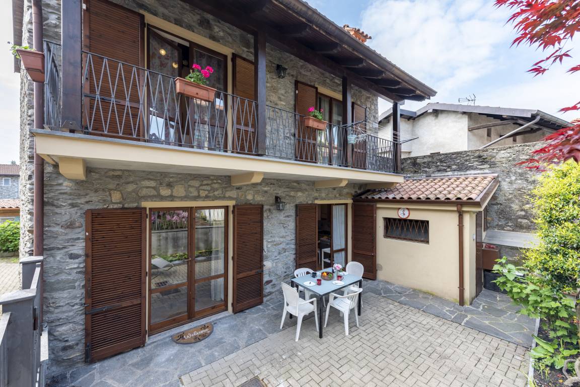 82 M² Huis ∙ 2 Slaapkamers ∙ 4 Gasten - Meina