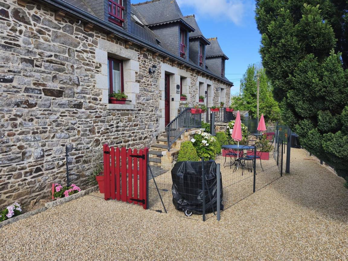 42 M² Gîte ∙ 2 Chambres ∙ 3 Personnes - Paimpol