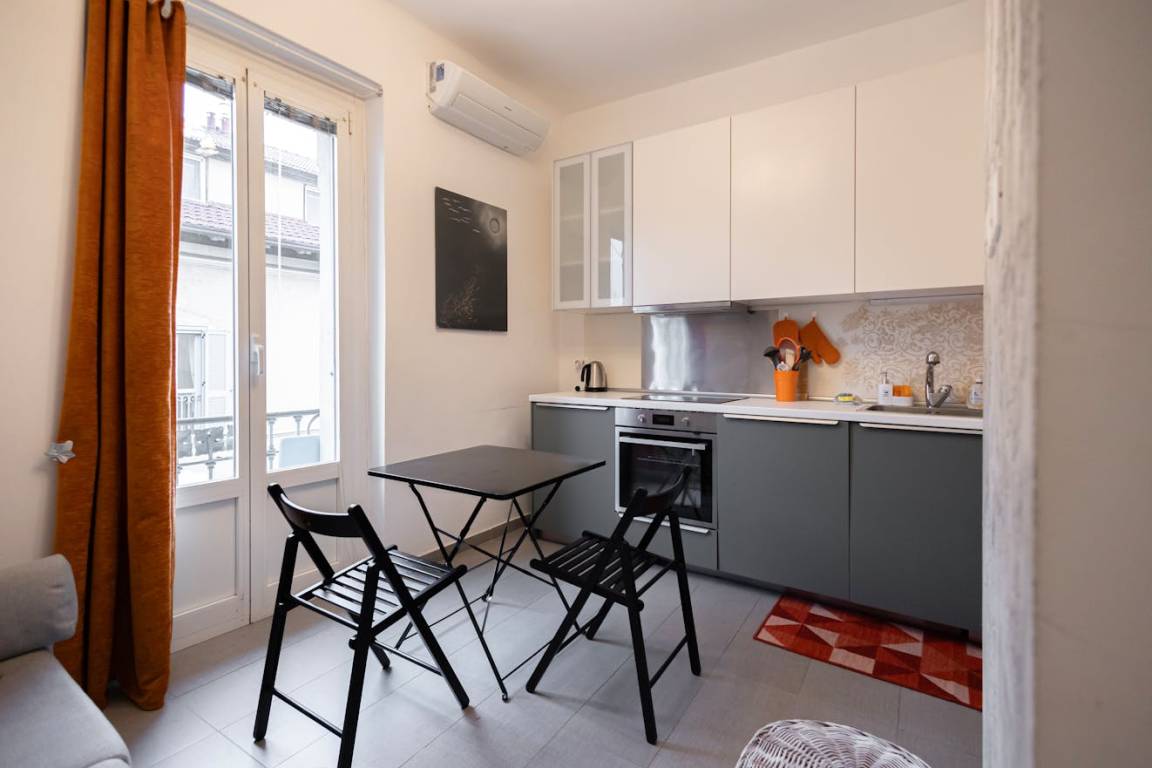 24 M² Ferienwohnung ∙ 2 Gäste - Monza