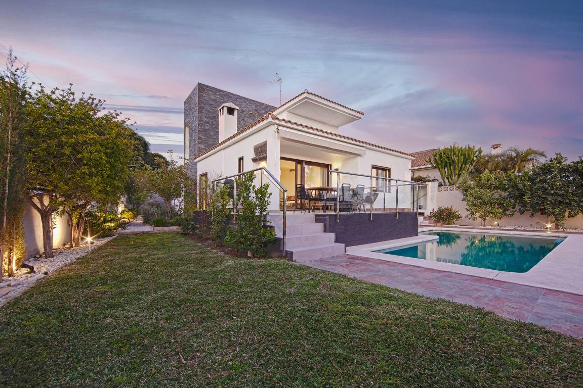 158 M² Villa ∙ 3 Schlafzimmer ∙ 6 Gäste - Marbella