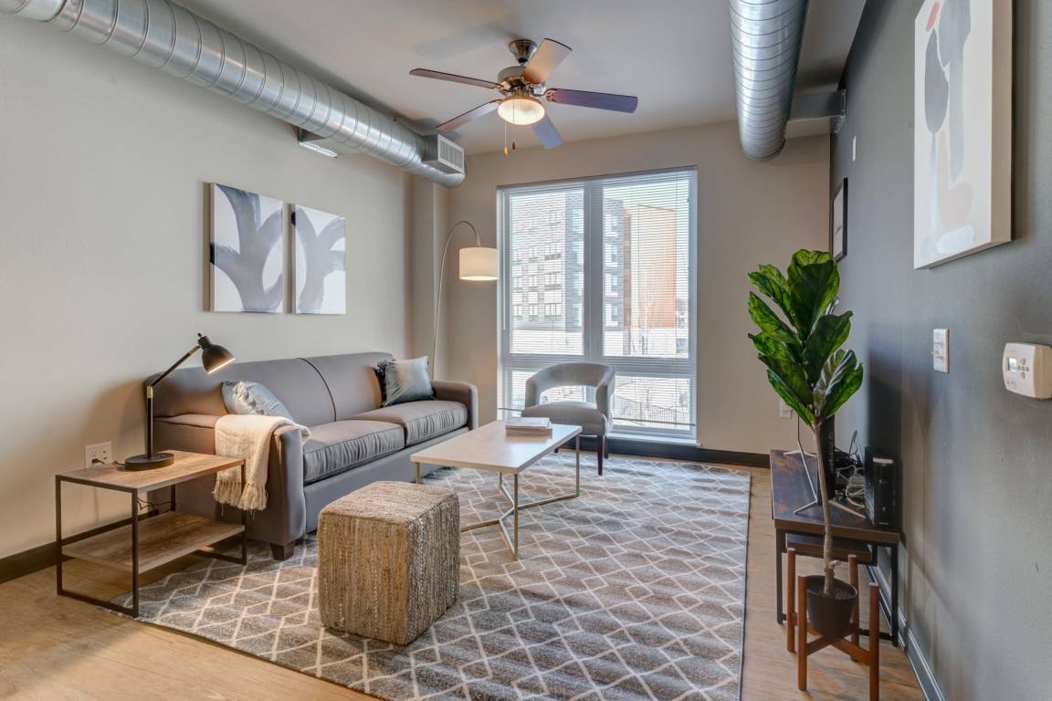 92 M² Apartment ∙ 2 Bedrooms ∙ 6 Guests - Milwaukee, WI