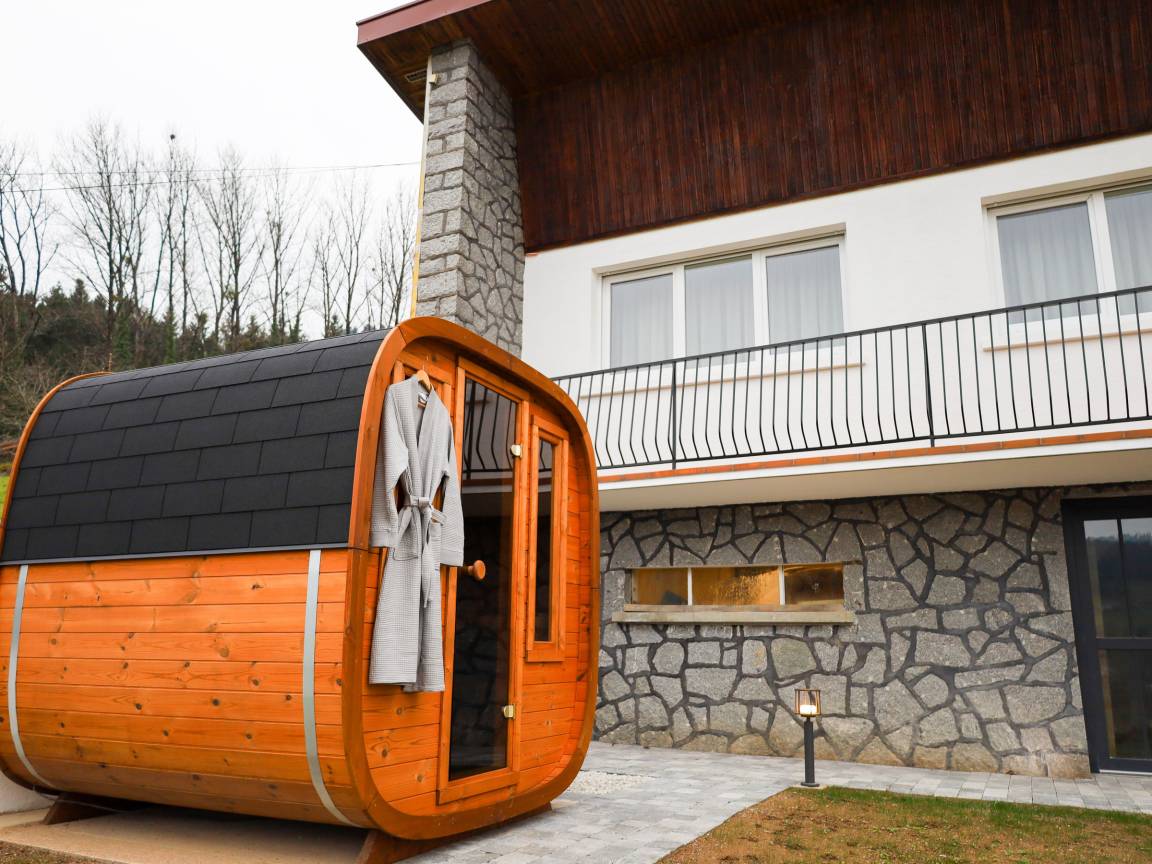 144 M² Cottage ∙ 3 Bedrooms ∙ 6 Guests - Alps