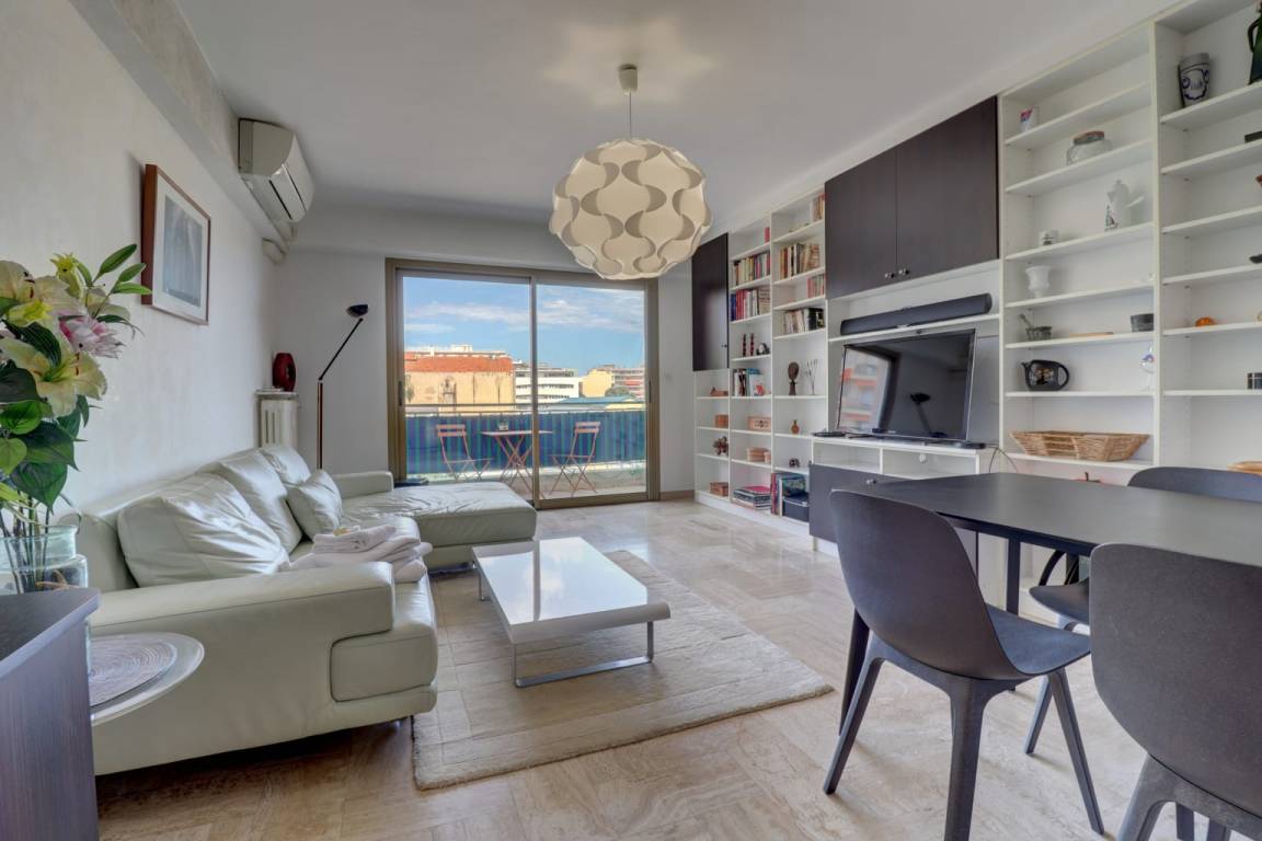70 M² Apartment ∙ 2 Bedrooms ∙ 4 Guests - Antibes