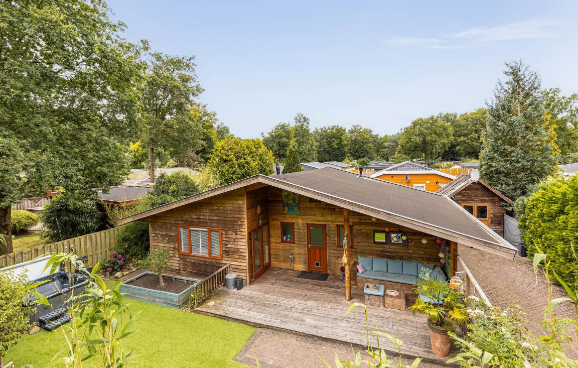100 M² Huis ∙ 2 Slaapkamers ∙ 4 Gasten - Coevorden