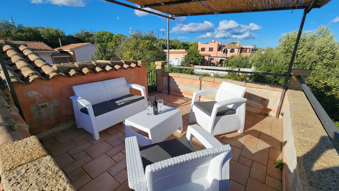 125 M² Villa ∙ 3 Habitaciones ∙ 12 Huéspedes - Olbia