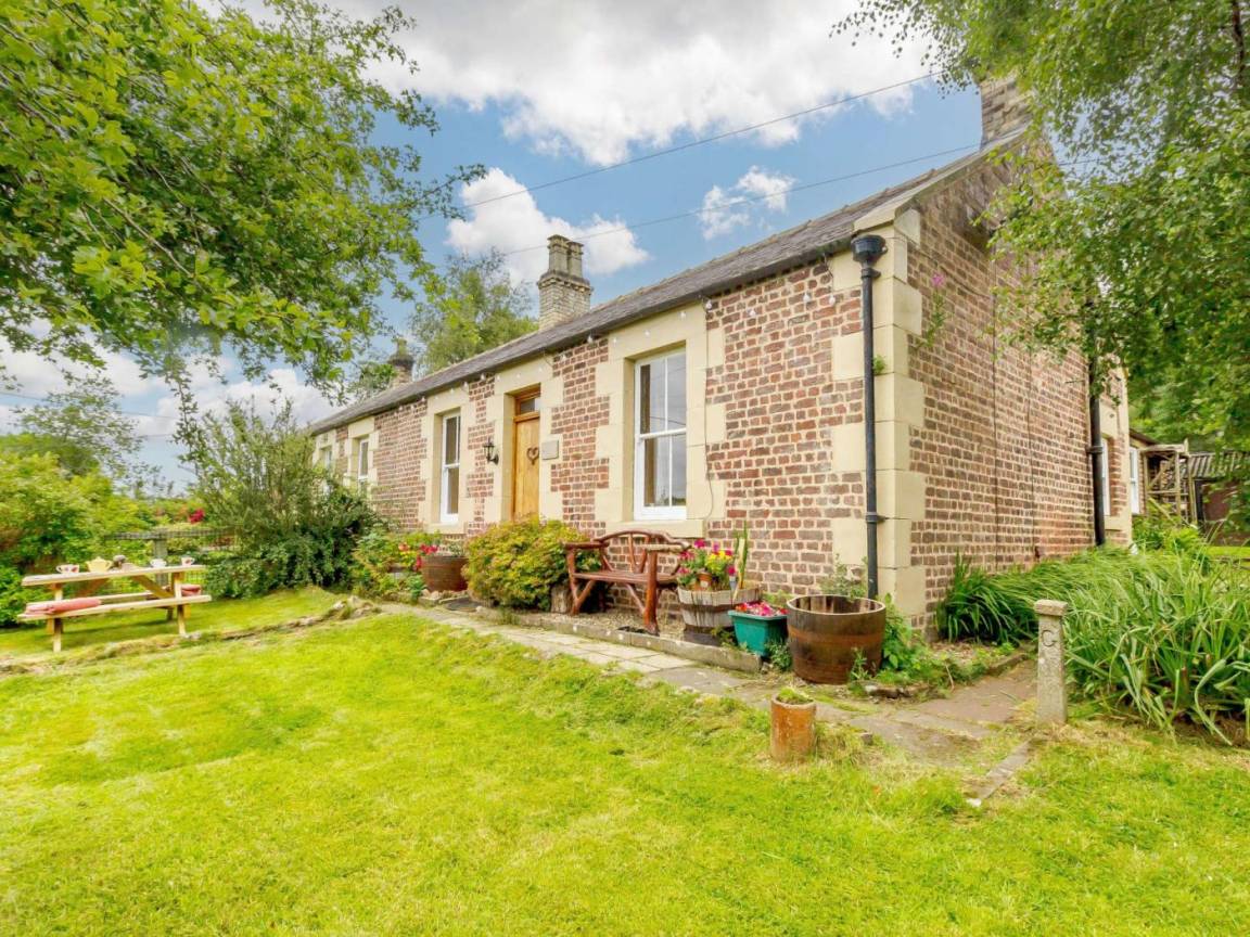 Cottage ∙ 2 Bedrooms ∙ 4 Guests - Northumberland