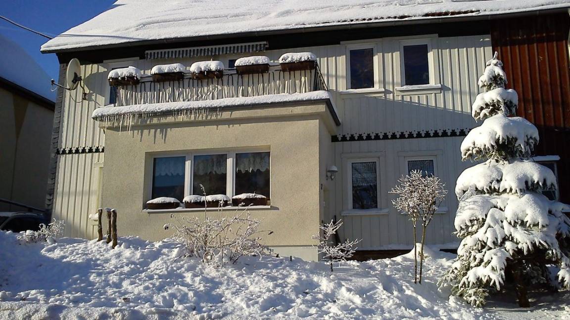 65 M² Ferienwohnung ∙ 2 Schlafzimmer ∙ 4 Gäste - Blankenburg (Harz)