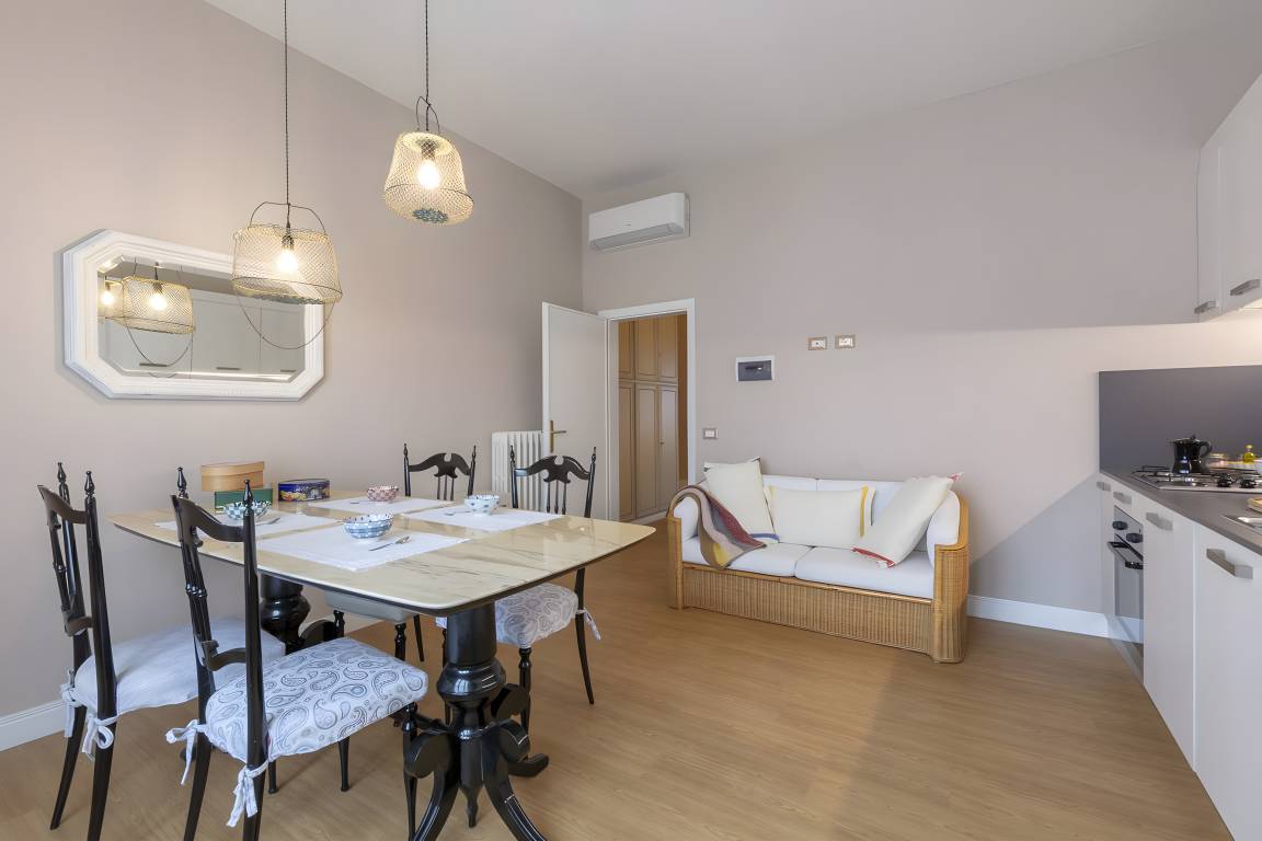 100 M² Apartamento ∙ 2 Habitaciones ∙ 4 Huéspedes - Fiesole