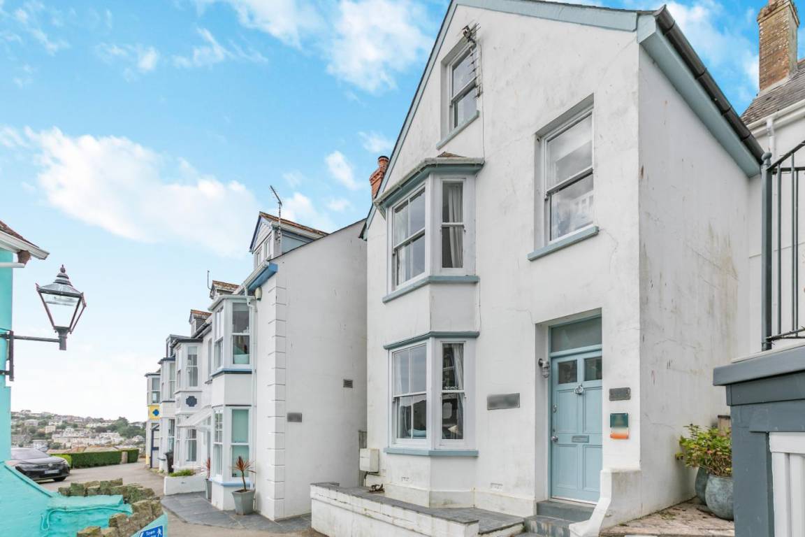 Cottage ∙ 4 Bedrooms ∙ 8 Guests - Fowey
