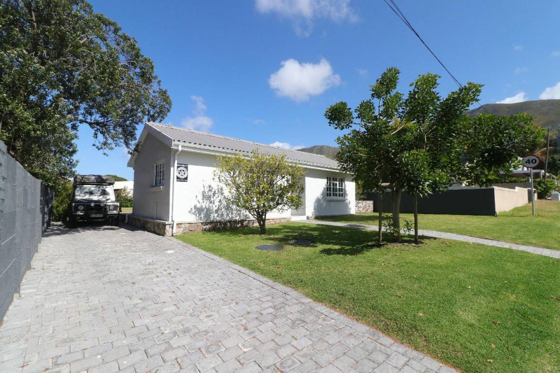85 M² House ∙ 2 Bedrooms ∙ 4 Guests - Onrus