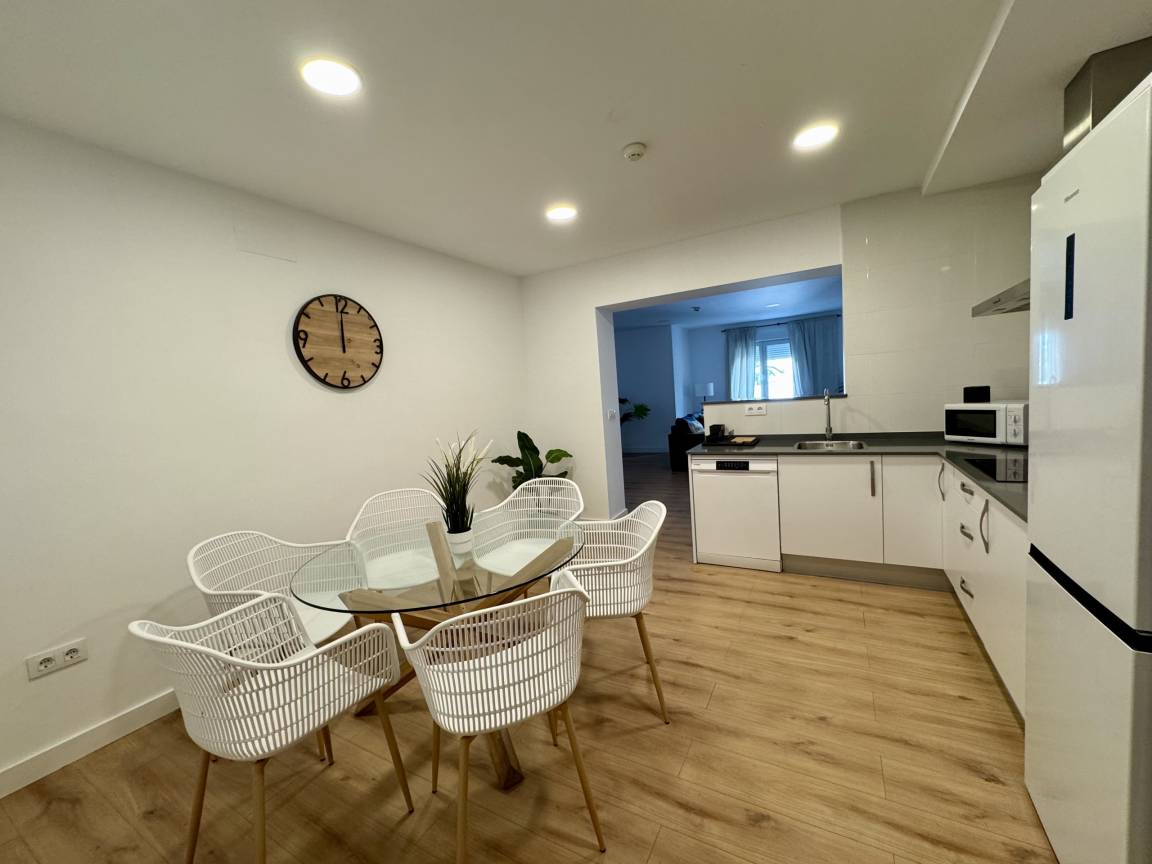 90 M² Appartement ∙ 2 Chambres ∙ 6 Personnes - Cadix
