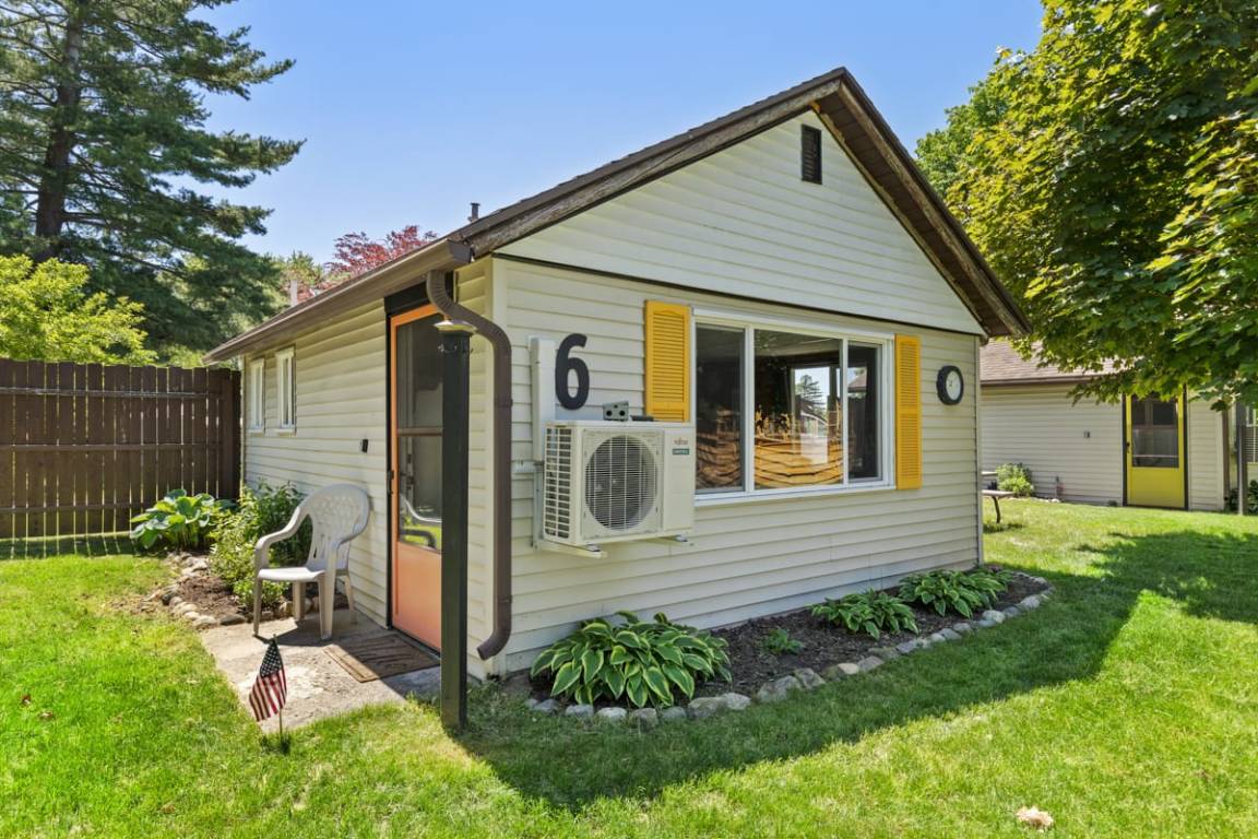 56 M² Cabin ∙ 2 Bedrooms ∙ 8 Guests - Michigan