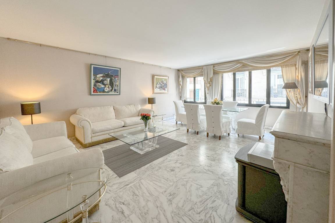86 M² Apartment ∙ 2 Bedrooms ∙ 4 Guests - Cannes