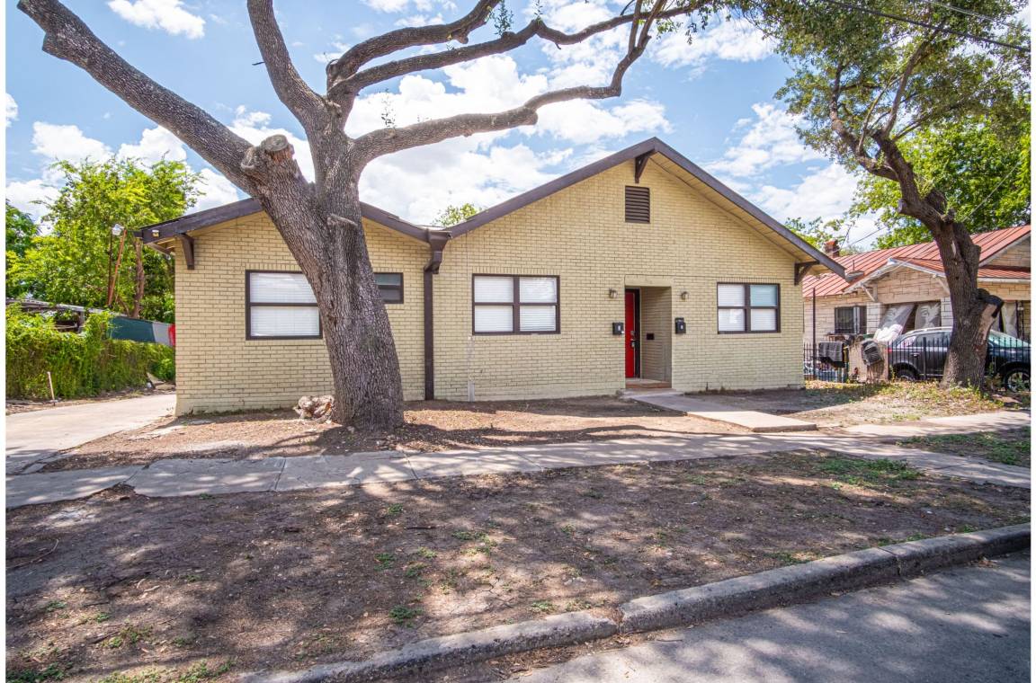 89 M² House ∙ 3 Bedrooms ∙ 10 Guests - San Antonio, TX