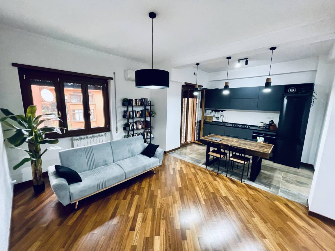 90 M² Apartment ∙ 2 Bedrooms ∙ 4 Guests - Rome