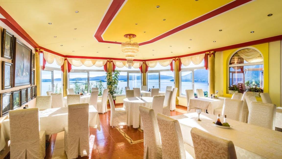 50 M² Ferienwohnung ∙ 2 Schlafzimmer ∙ 4 Gäste - Kroatien