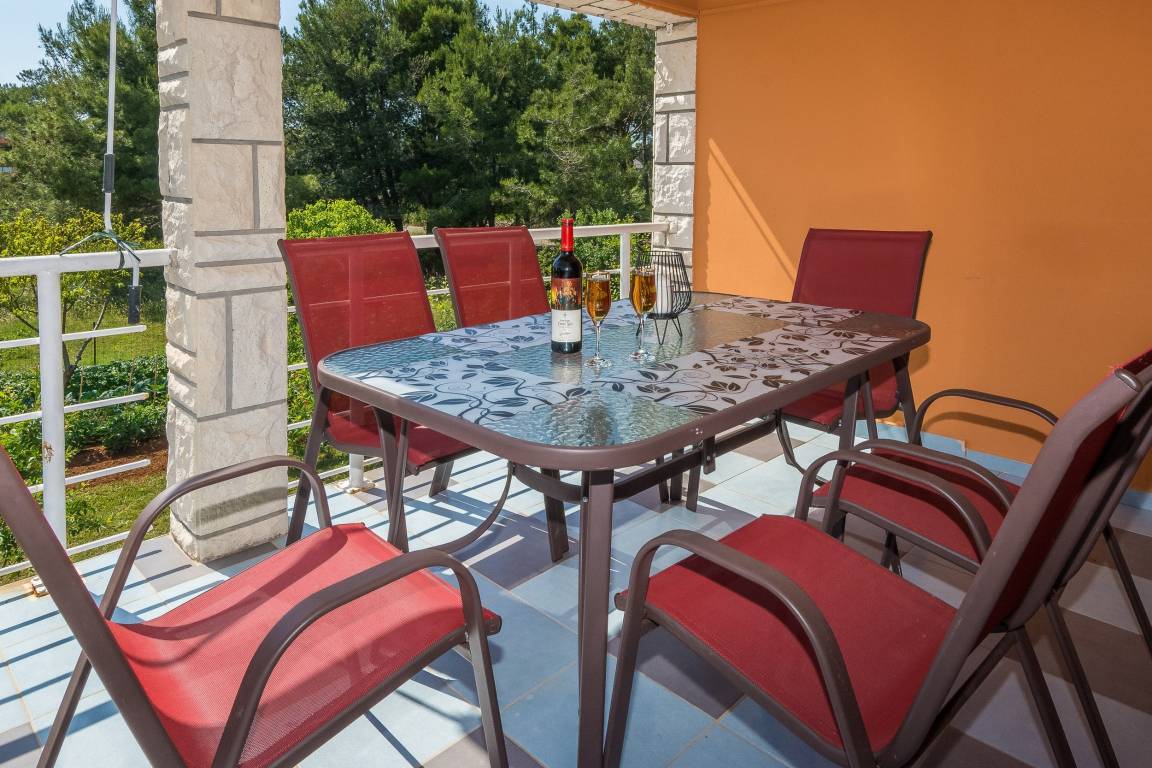 39 M² Apartment ∙ 2 Bedrooms ∙ 5 Guests - Vir