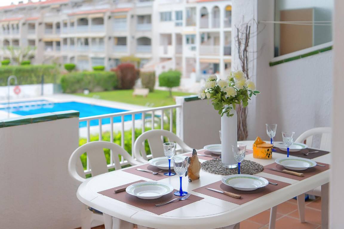 65 M² Apartamento ∙ 2 Habitaciones ∙ 6 Huéspedes - Figueres