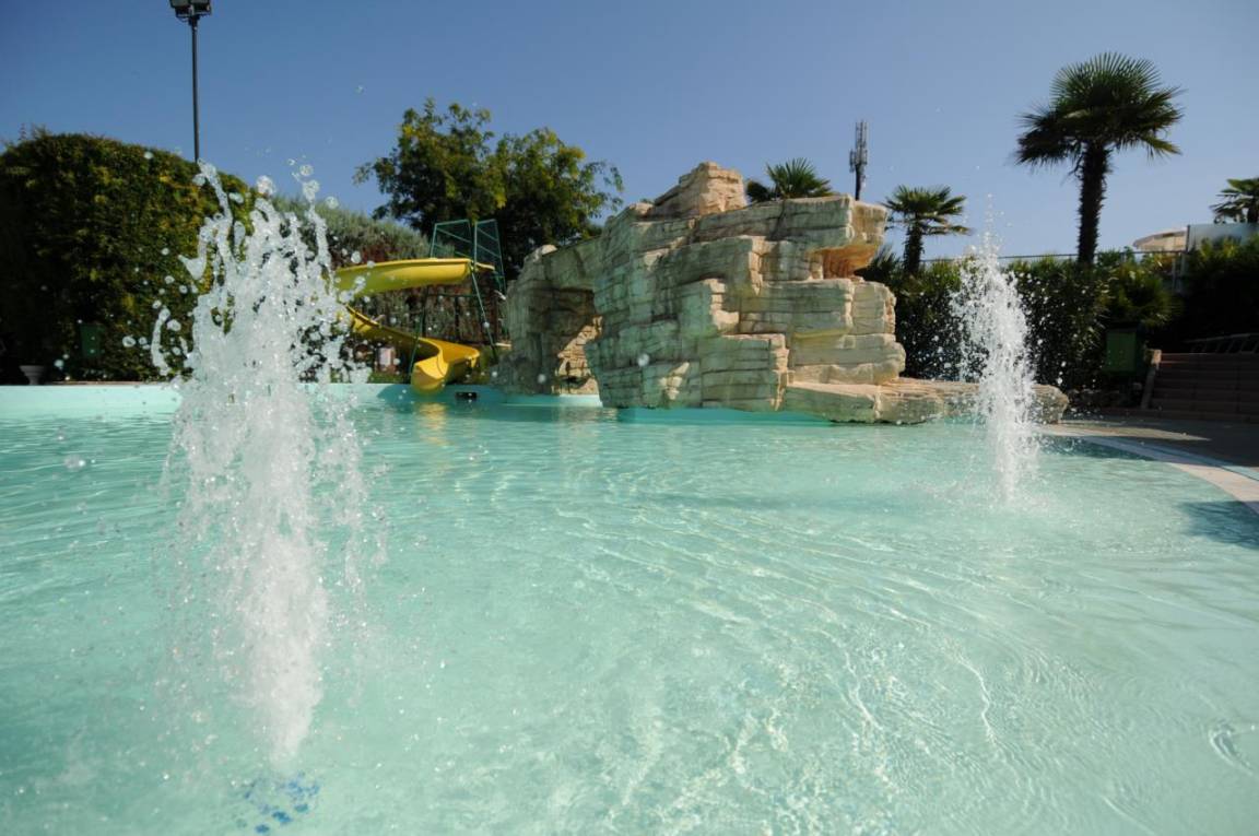 24 M² Ferienhaus ∙ 2 Schlafzimmer ∙ 5 Gäste - Misano Adriatico