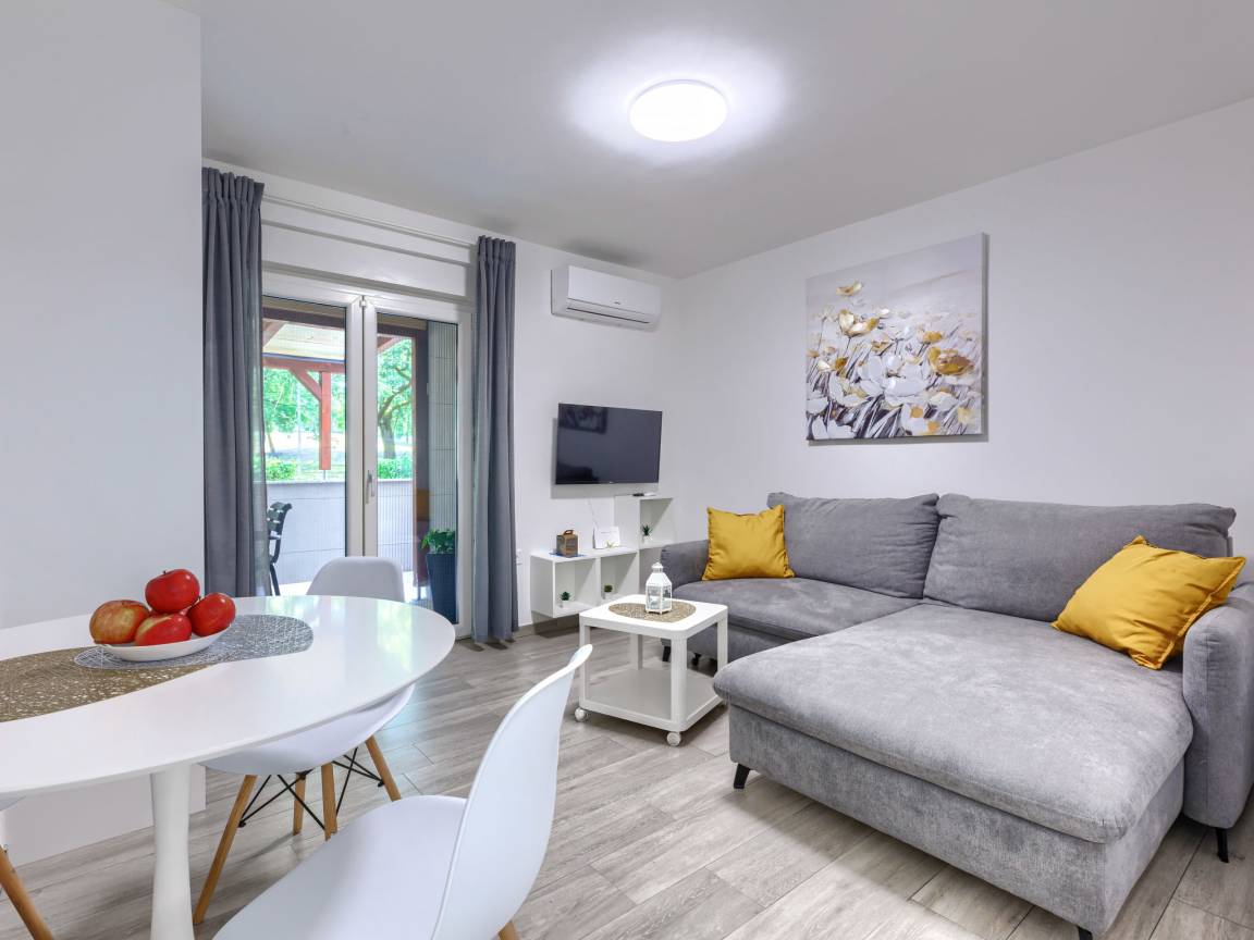 35 M² Apartment ∙ 1 Bedroom ∙ 4 Guests - Poreč